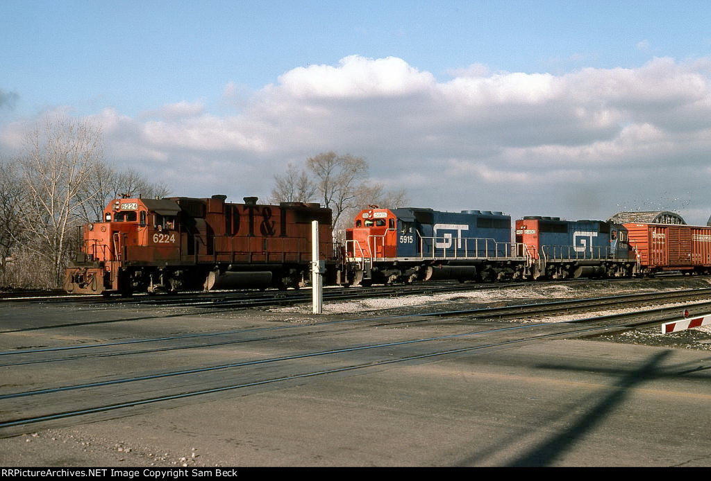 GTW 6224, 5915, and 6400